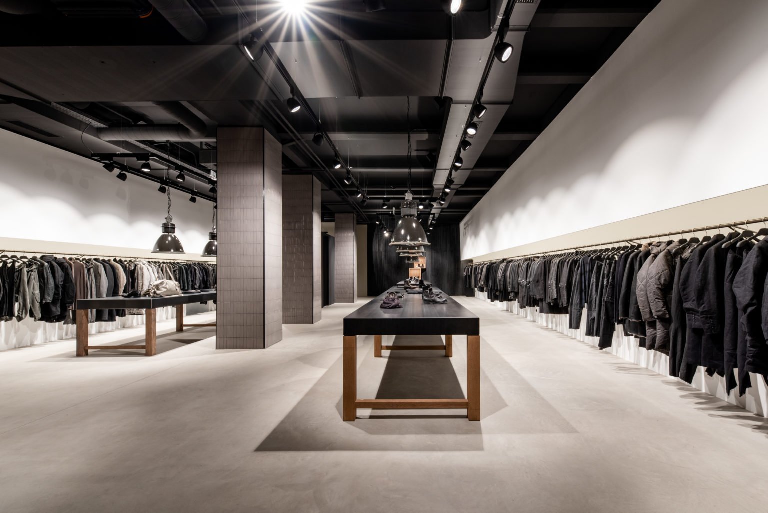 Antonioli Milano - Luxury Avant Garde Fashion in Milan