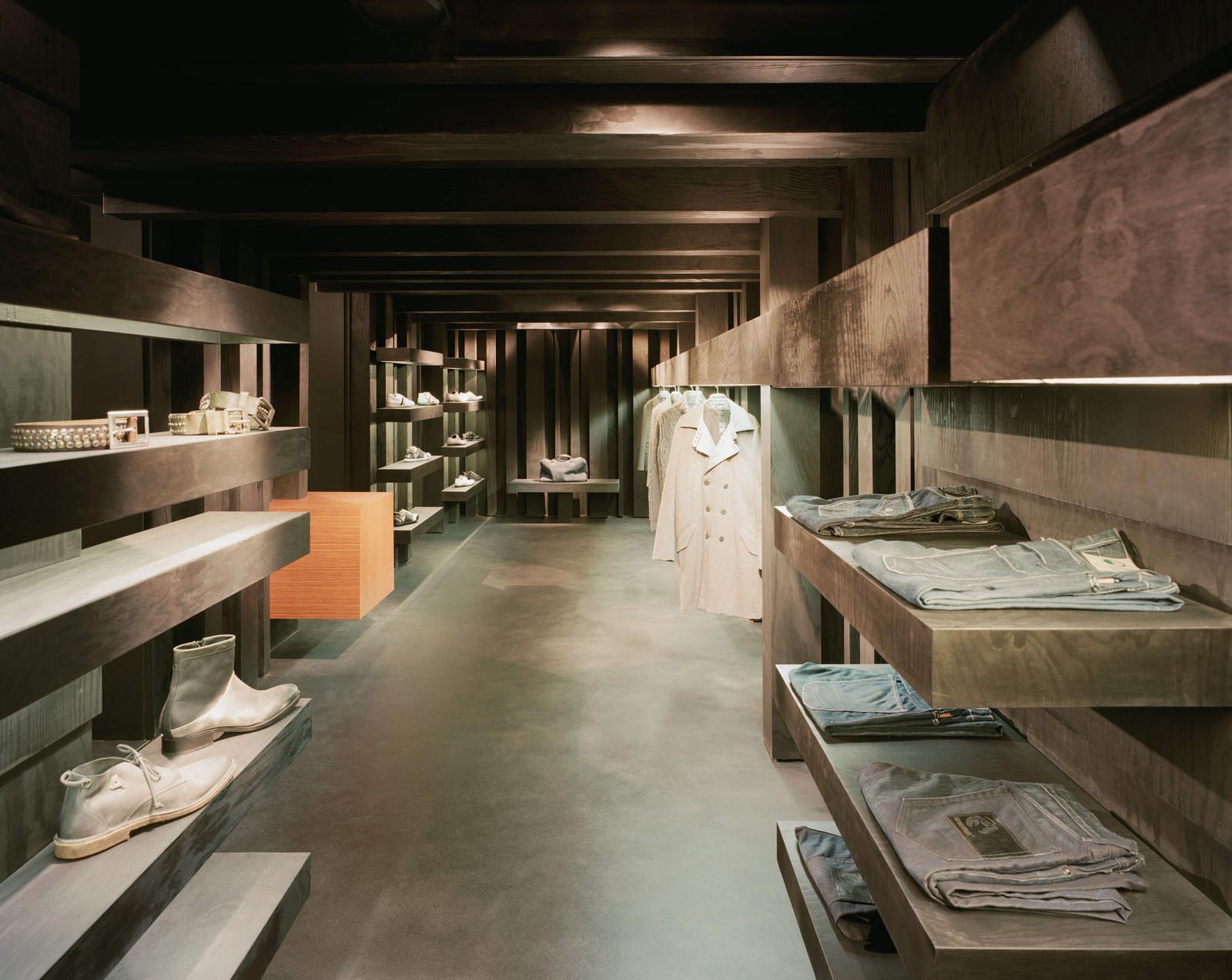 Labels Fashion - exclusive fashion brand store in Sittard