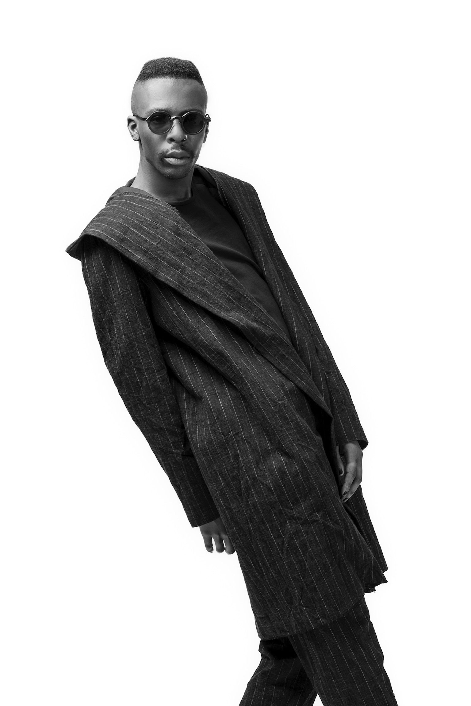 Avant Garde Fashion Editorial AW22/23 by hide[m] - RAW Looks