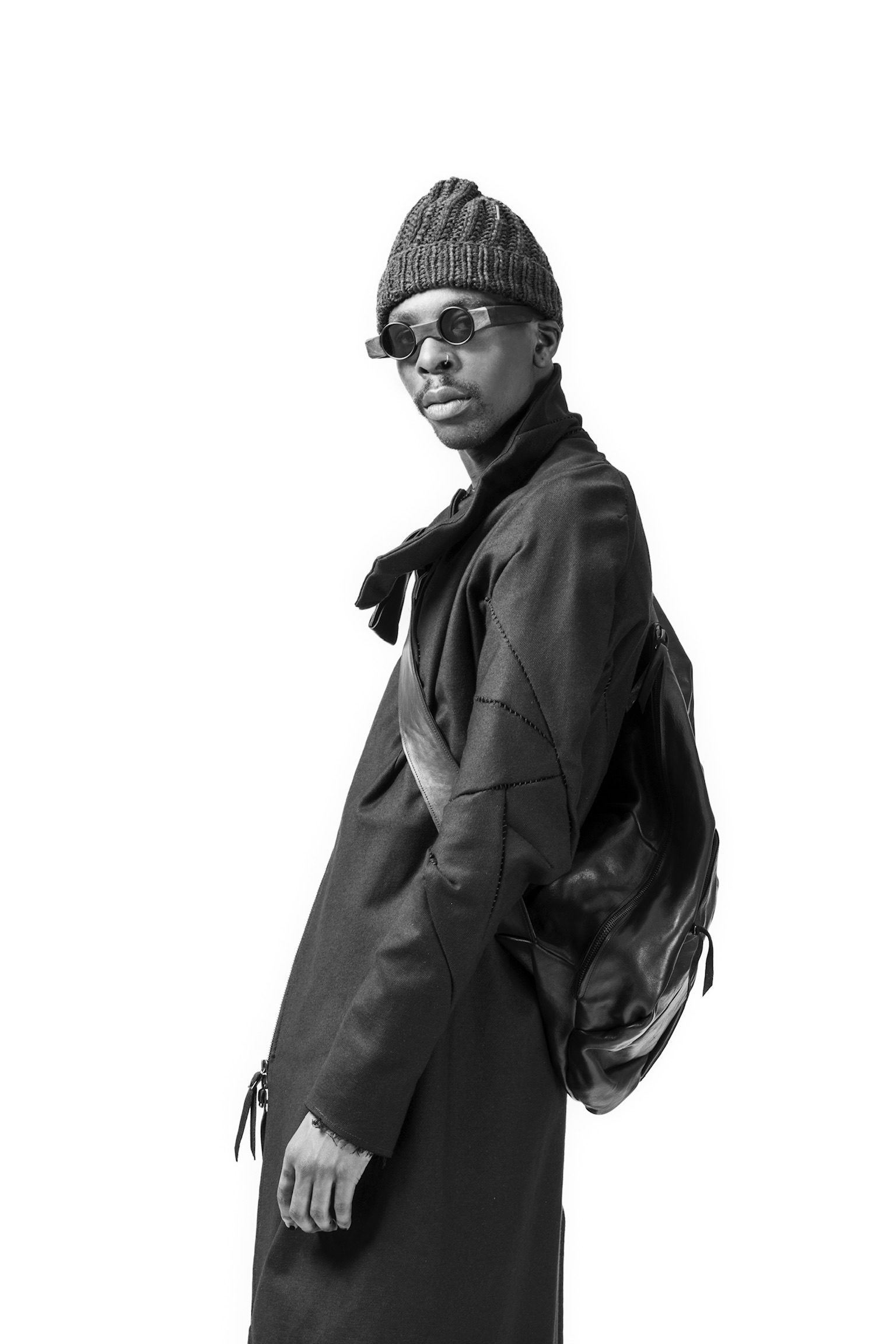 Avant Garde Fashion Editorial AW22/23 by hide[m] - RAW Looks