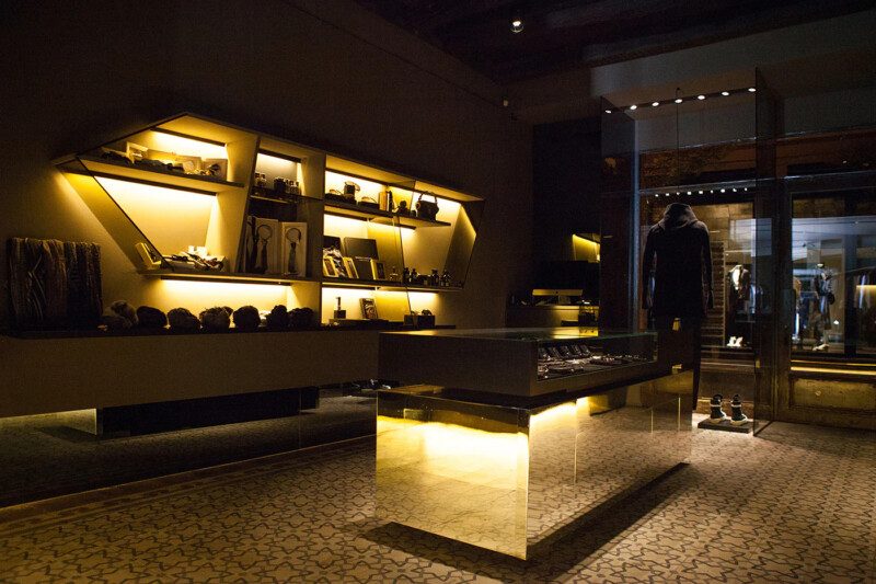 Antonioli Milano - Luxury Avant Garde Fashion in Milan