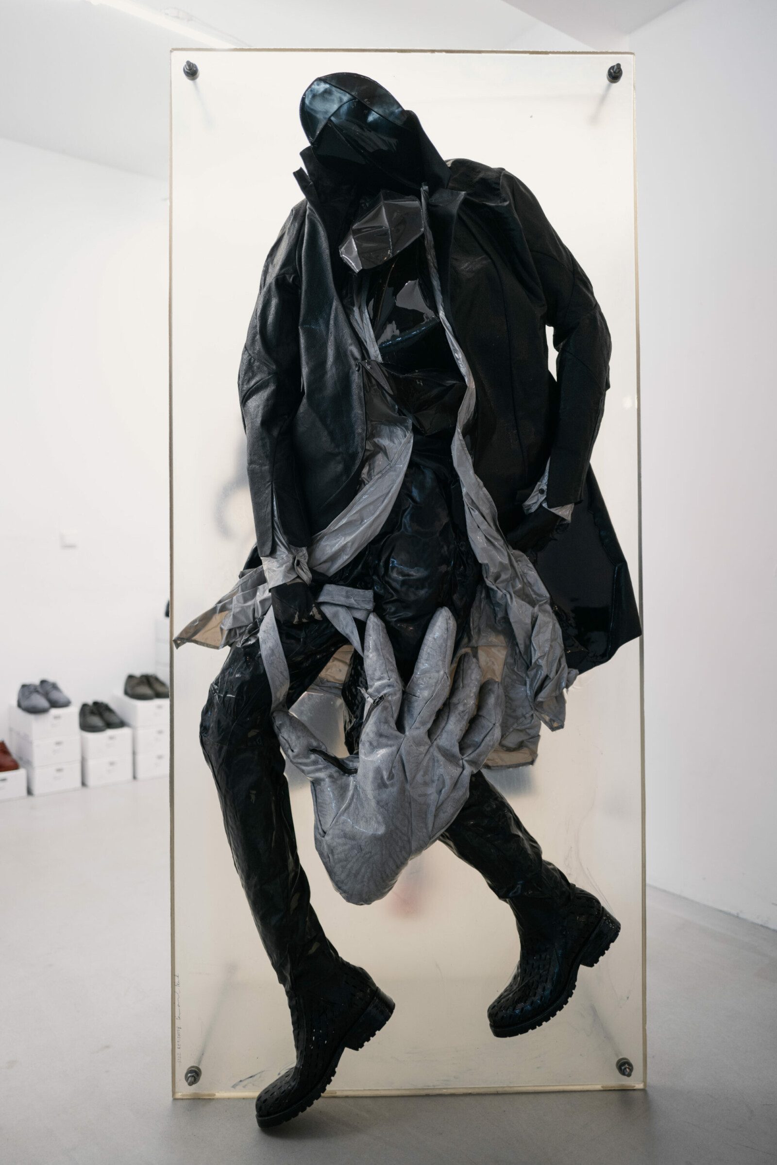 Leon Emanuel Blanck 10 Year Anniversary - RAW Looks