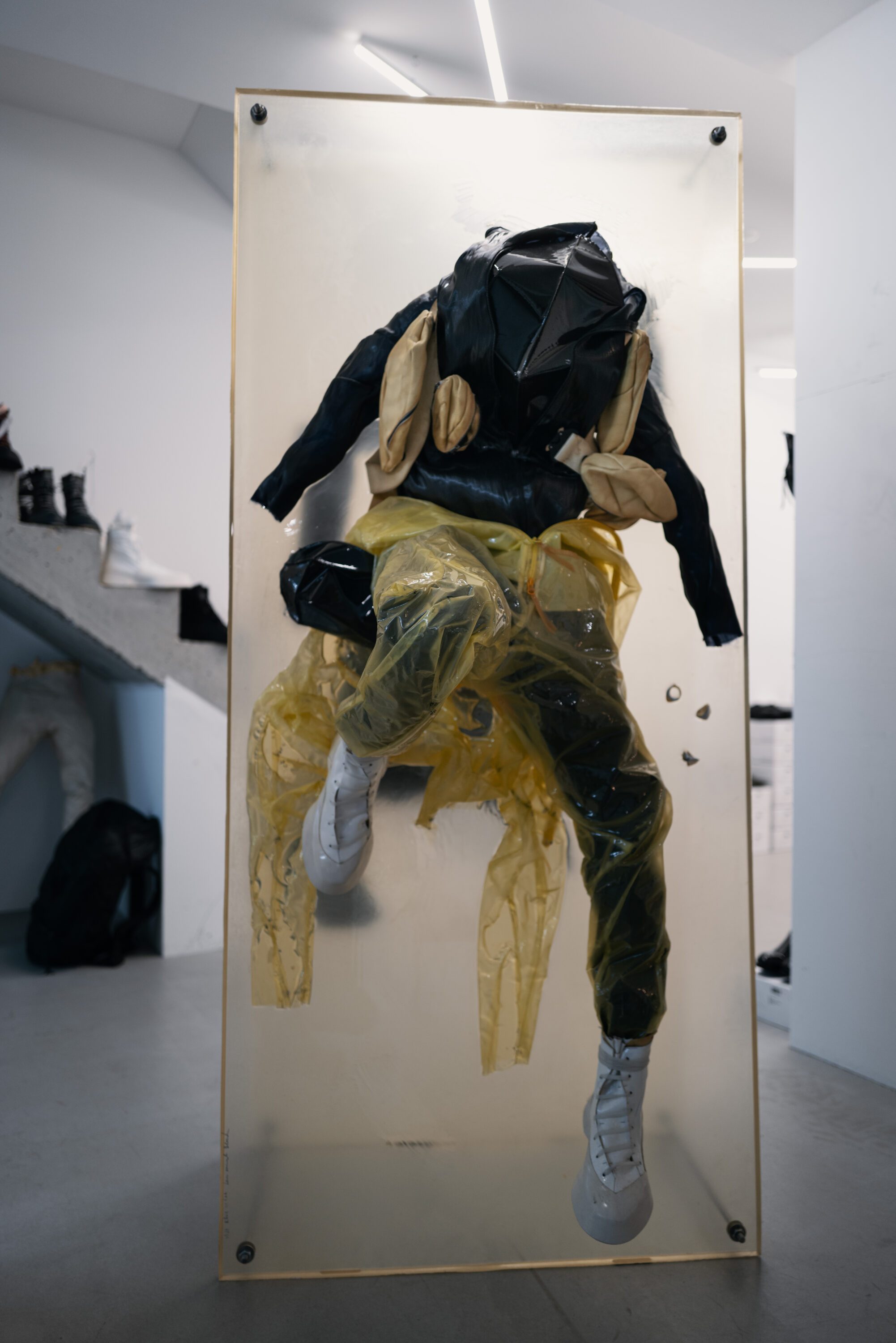 Leon Emanuel Blanck 10 Year Anniversary - RAW Looks
