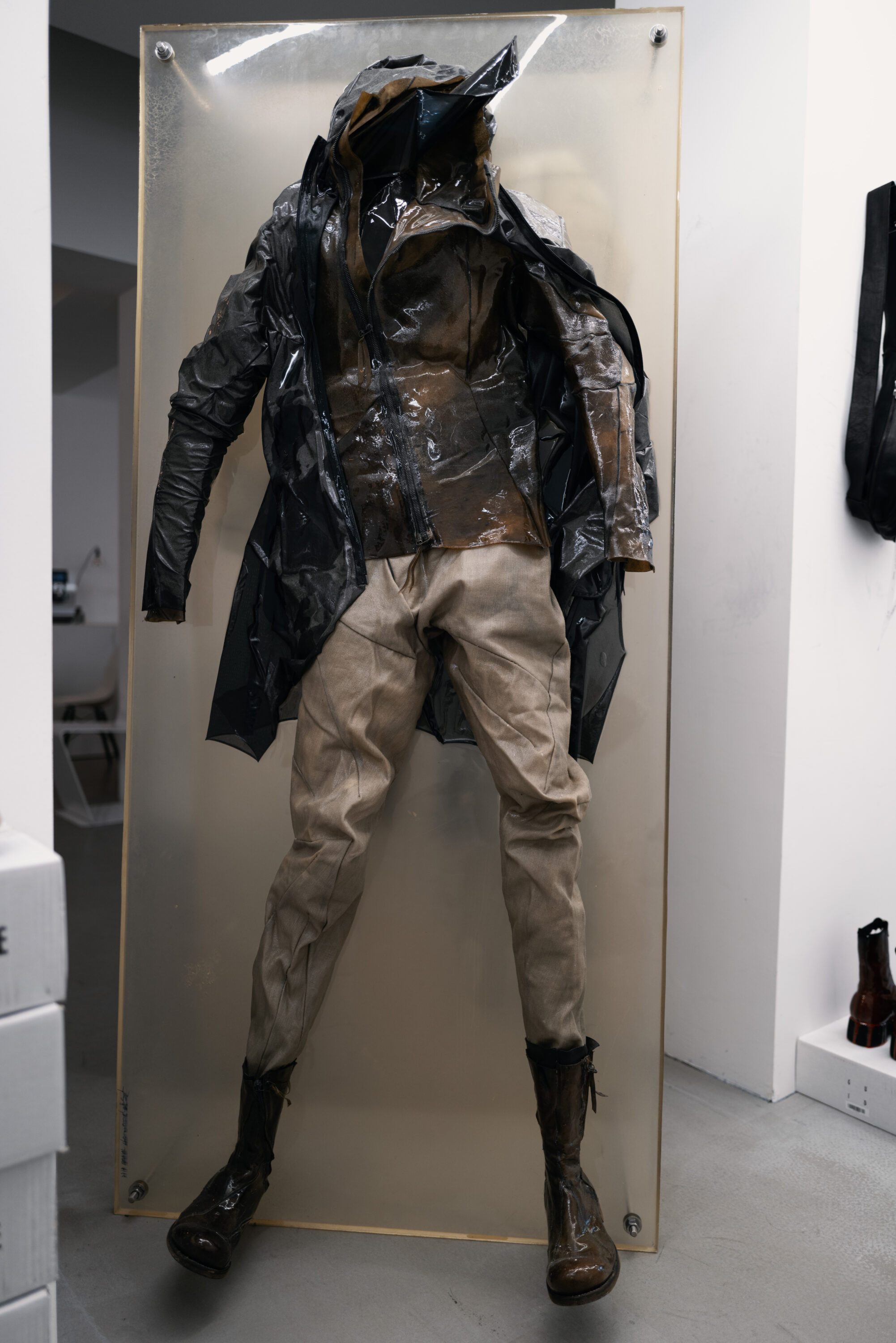 Leon Emanuel Blanck 10 Year Anniversary - RAW Looks