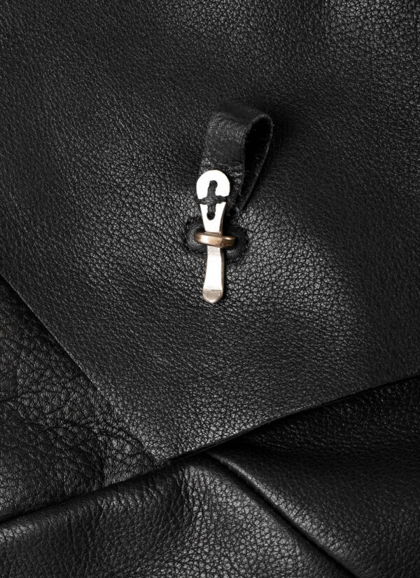 M.A+ by M. Amadei 15" Vertical Envelope Messenger Bag BE153, black ...