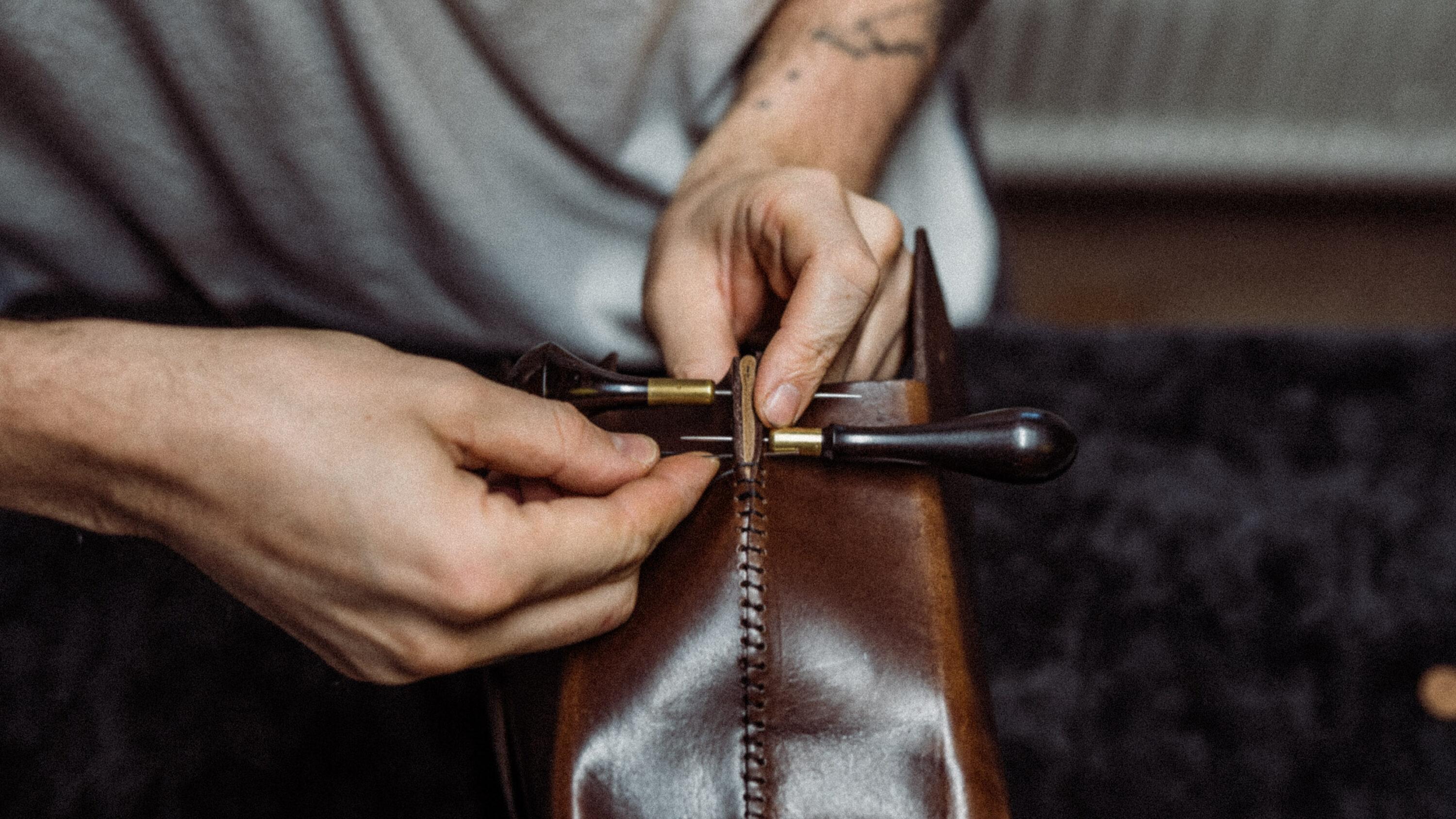 ESDE - Artisanal Leather Objects Made in Germany